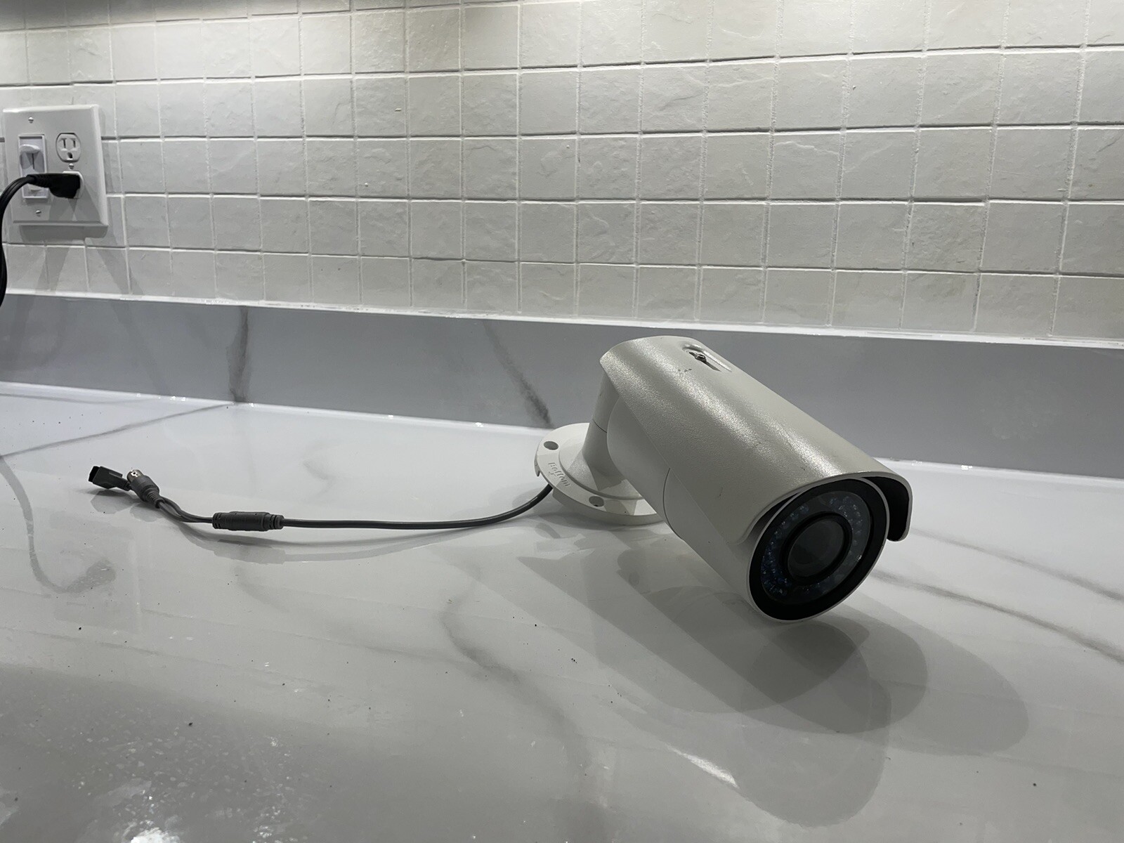 LUMA 500 Series Bullet Analog Outdoor 1080p Camera LUM-500-BUL-A-WH ...