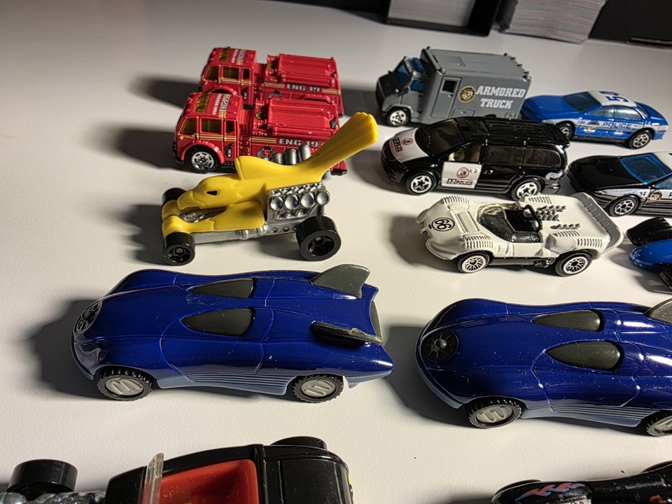 Vintage Hot Wheels Matchbox Lot Of 17 Cars - 80s & 90s Cobra Batman ...