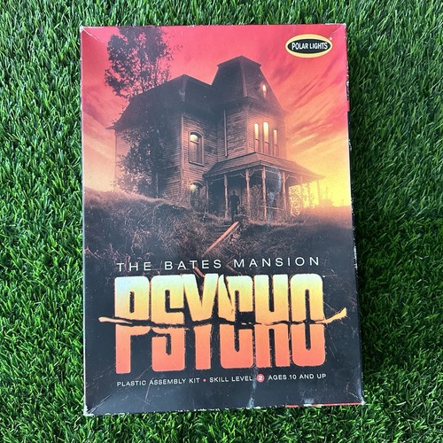 Polar Lights Psycho The Bates Mansion Model Kit | eBay