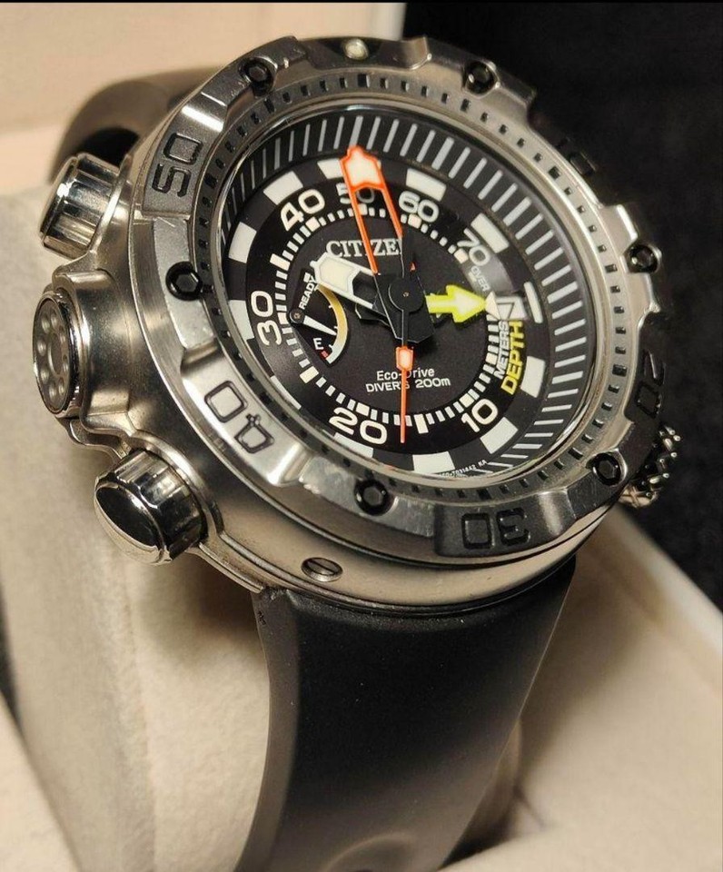 Citizen Promaster J250-S092191 Date Divers 200m Eco Drive Solar Mens ...