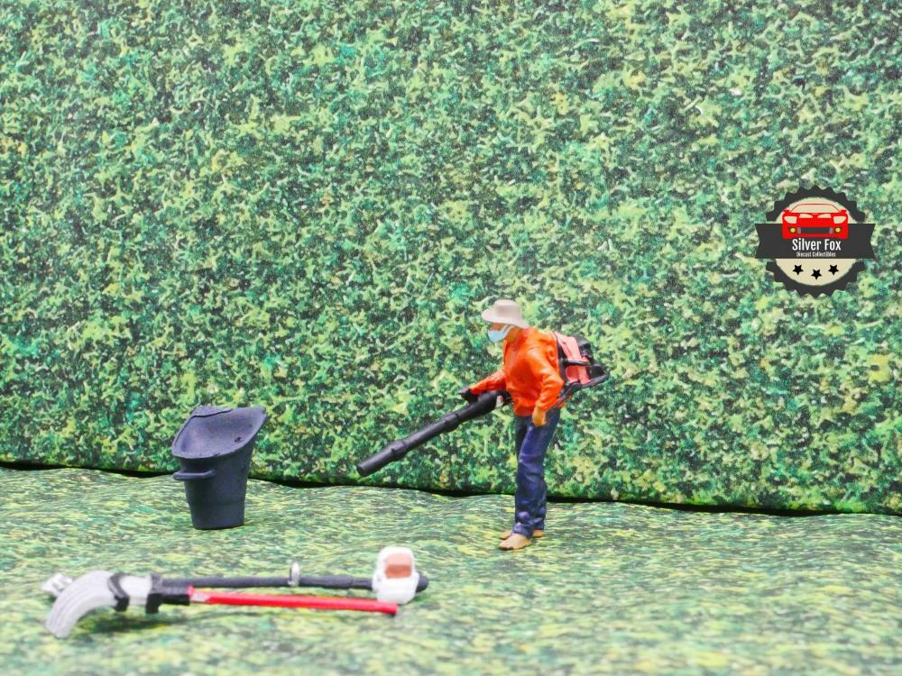 LANDSCAPING WORK LAWN MOVER WEED TRIMMER RACK TRASH 1:64 SCALE DIECAST ...