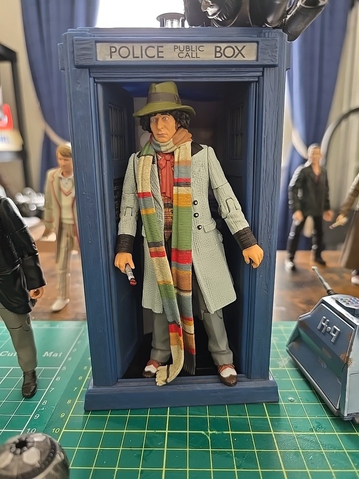 Doctor Who 11 Doctors Figure Set With 4th Tardis & Figures | eBay UK