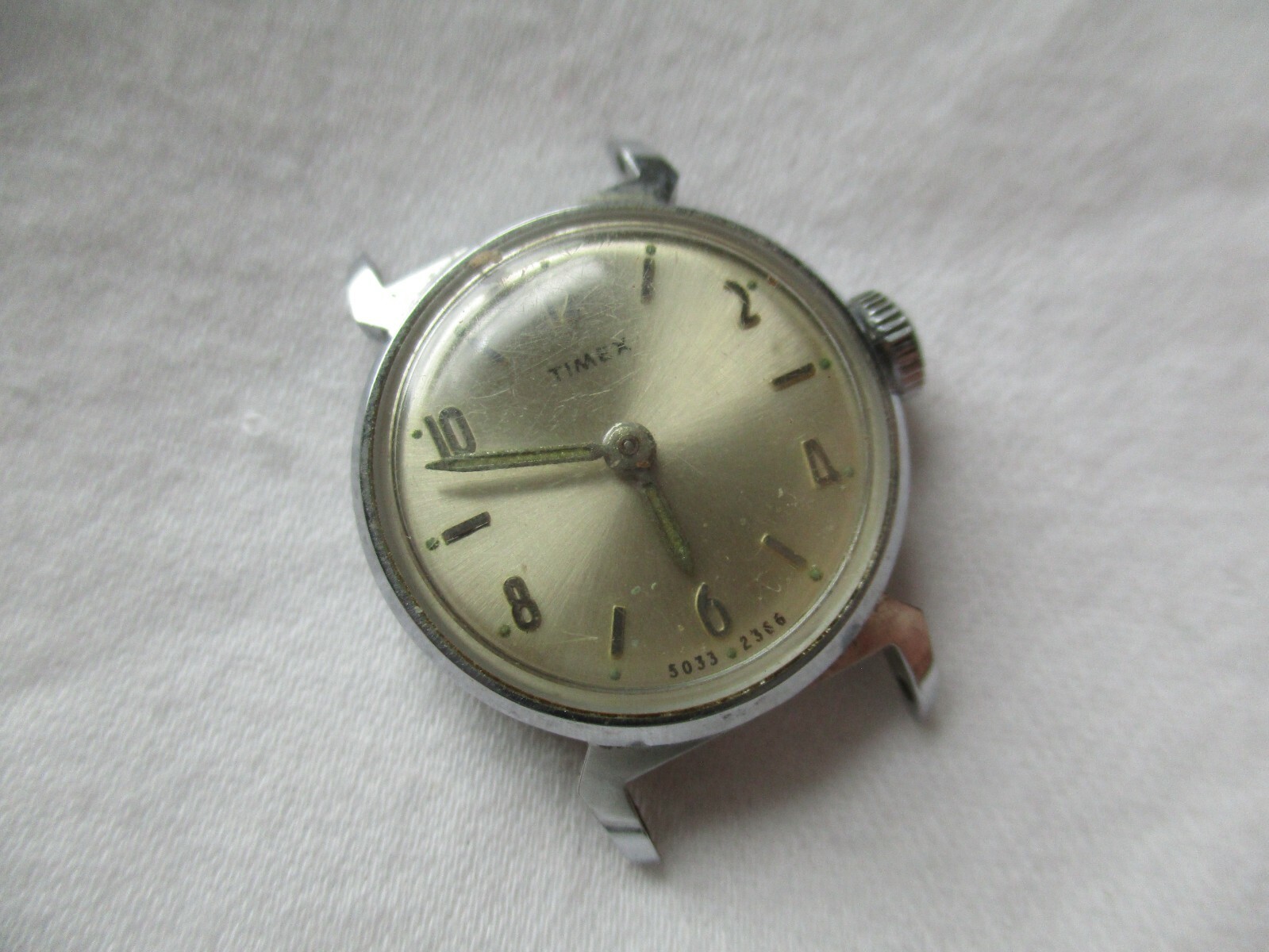 Timex Wind Up Wristwatch Round Face Waterproof Collec… - Gem