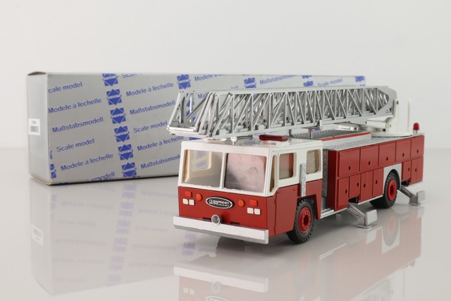 Conrad Emergency One Fire Truck No 5502 Boxed 1 50 Engine Pump for sale ...