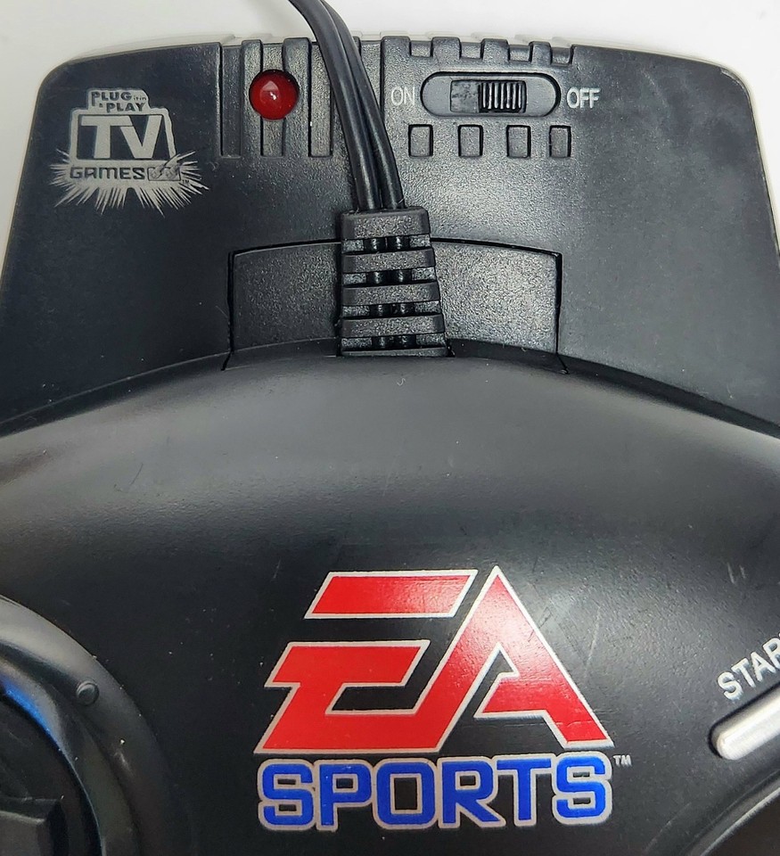 JAKKS Pacific EA Sports Plug & Play TV Video Game Controller 04 Madden ...