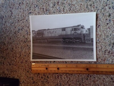 Reading Lines Railroad Bee Line Service PA Train Engine 6302 Photo | eBay