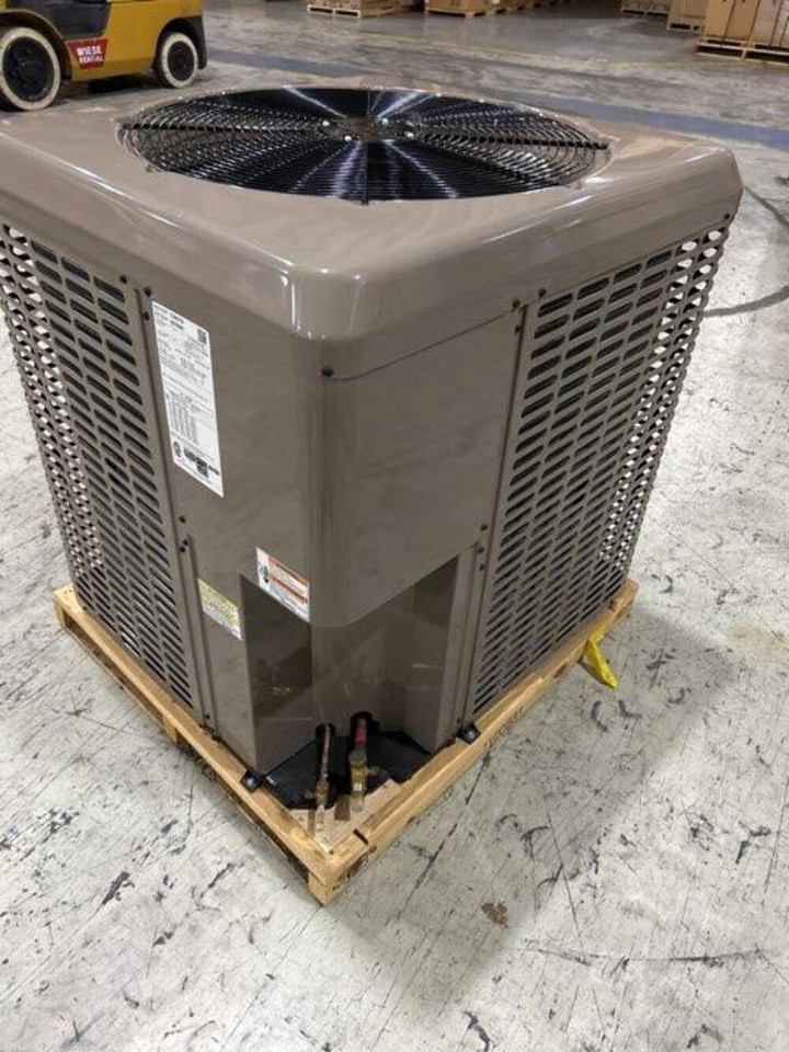 COMMERCIAL USE ONLY 3 Ton Single-Stage Split-System Air Conditioner 208 ...