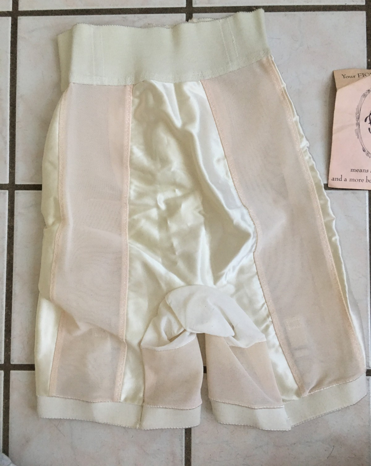 NIP VTG Figurette Long Leg Girdle Shaper w/Garters 2117 Petite Size XXS ...