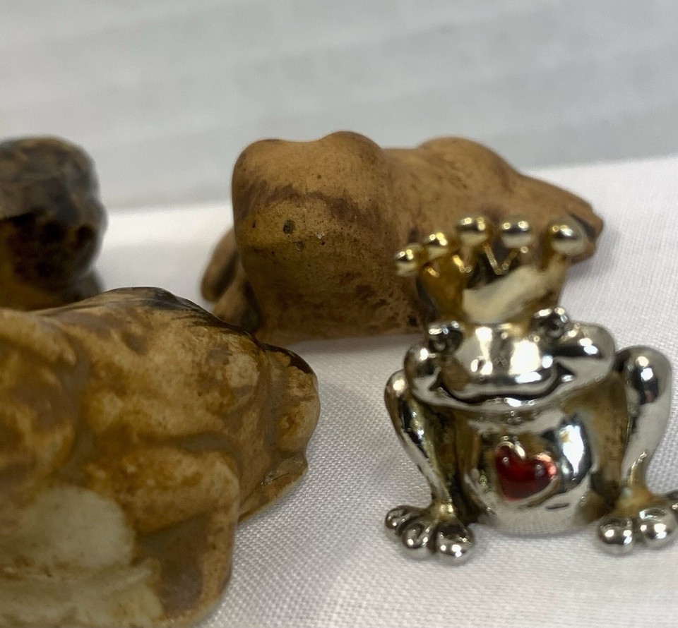 Vintage Ceramic Crown Metal Frogs Figurines Toads Rivet Lot Of 4 ...