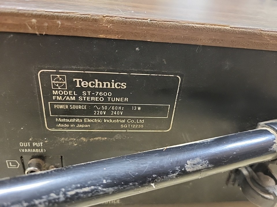 TECHNICS ST-7600 Stereo Tuner FM/AM Radio Tuner Separate - Spares Or ...
