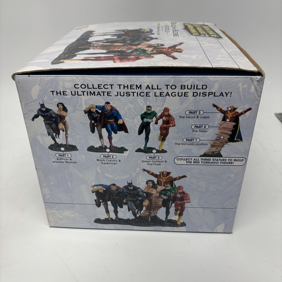 Justice League Of America Build A Scene Statue Superman & Black Canary ...