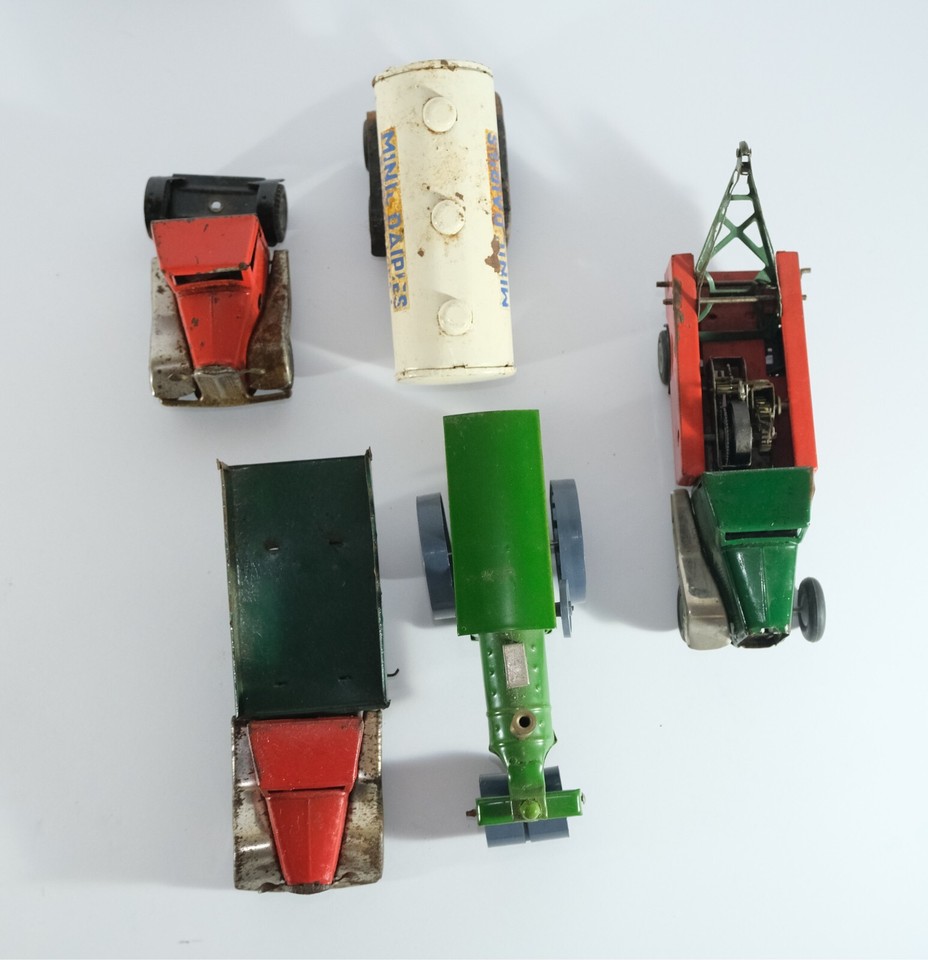 Rare Tri-ang Tinplate Car Garage Station w/ Minic Trucks Cars Gas Pump ...