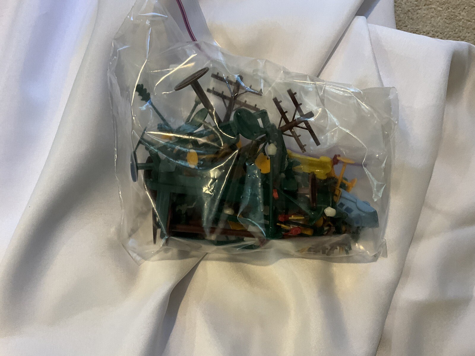 HO Scale Model Train Accessories & Parts Lot Assorted Misc. As Is | eBay