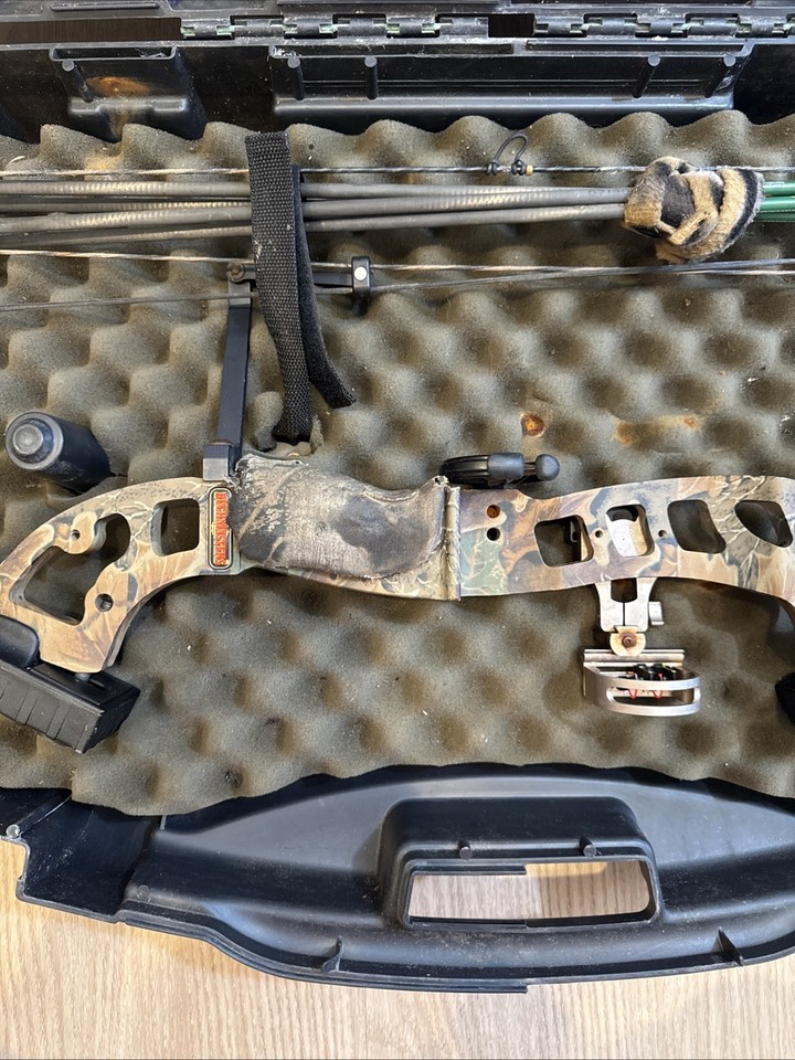 Jennings BuckMaster Compound Bow with Hard Plano Case + Arrows Set | eBay