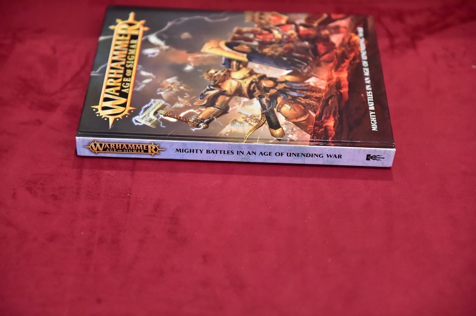 WarHammer: Age of Sigmar Book "mighty battles in an age of unending war ...