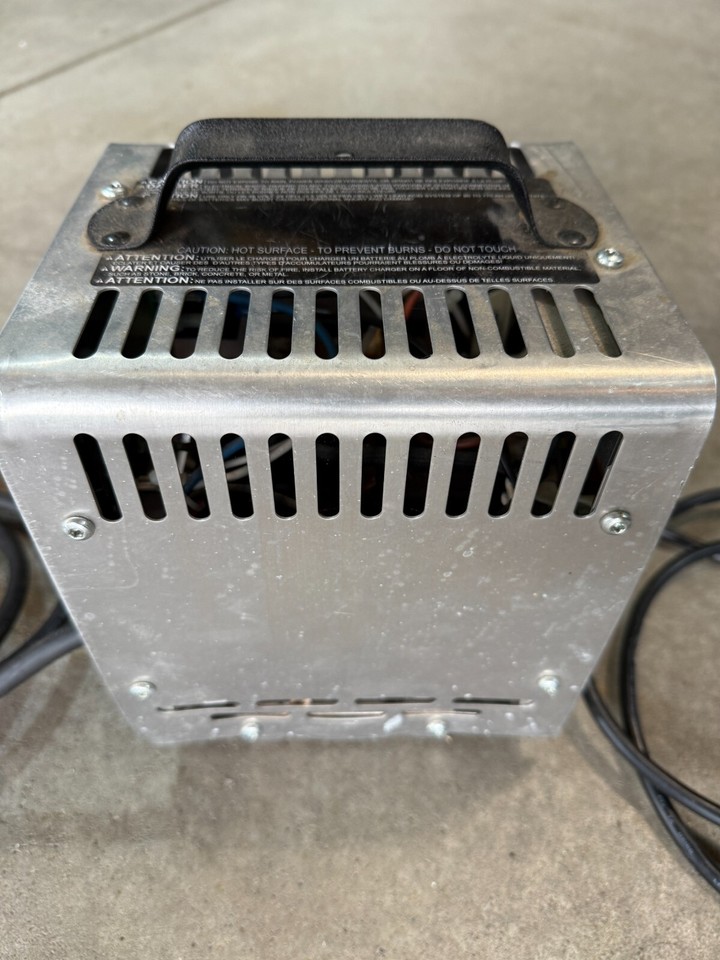 Club Car Power Drive 3 Model 26580 48 volt 13A Battery Charger USA ...