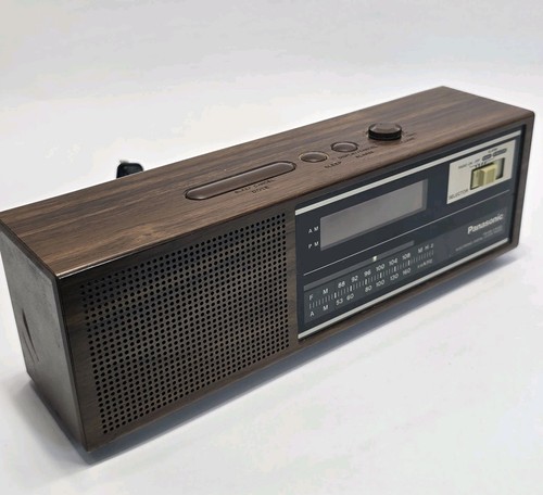 Vintage Panasonic RC-6070 AM/FM Clock Radio Woodgrain Retro Alarm Works ...