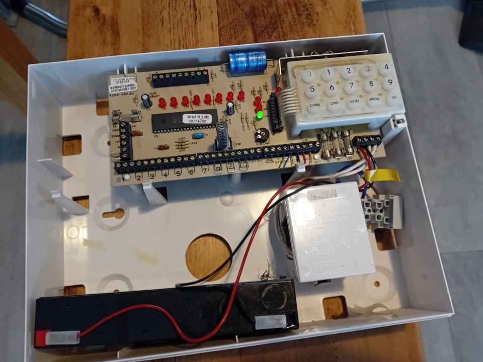 Honeywell Optima G3 Intruder Alarm Control Panel 8 Zone | eBay UK