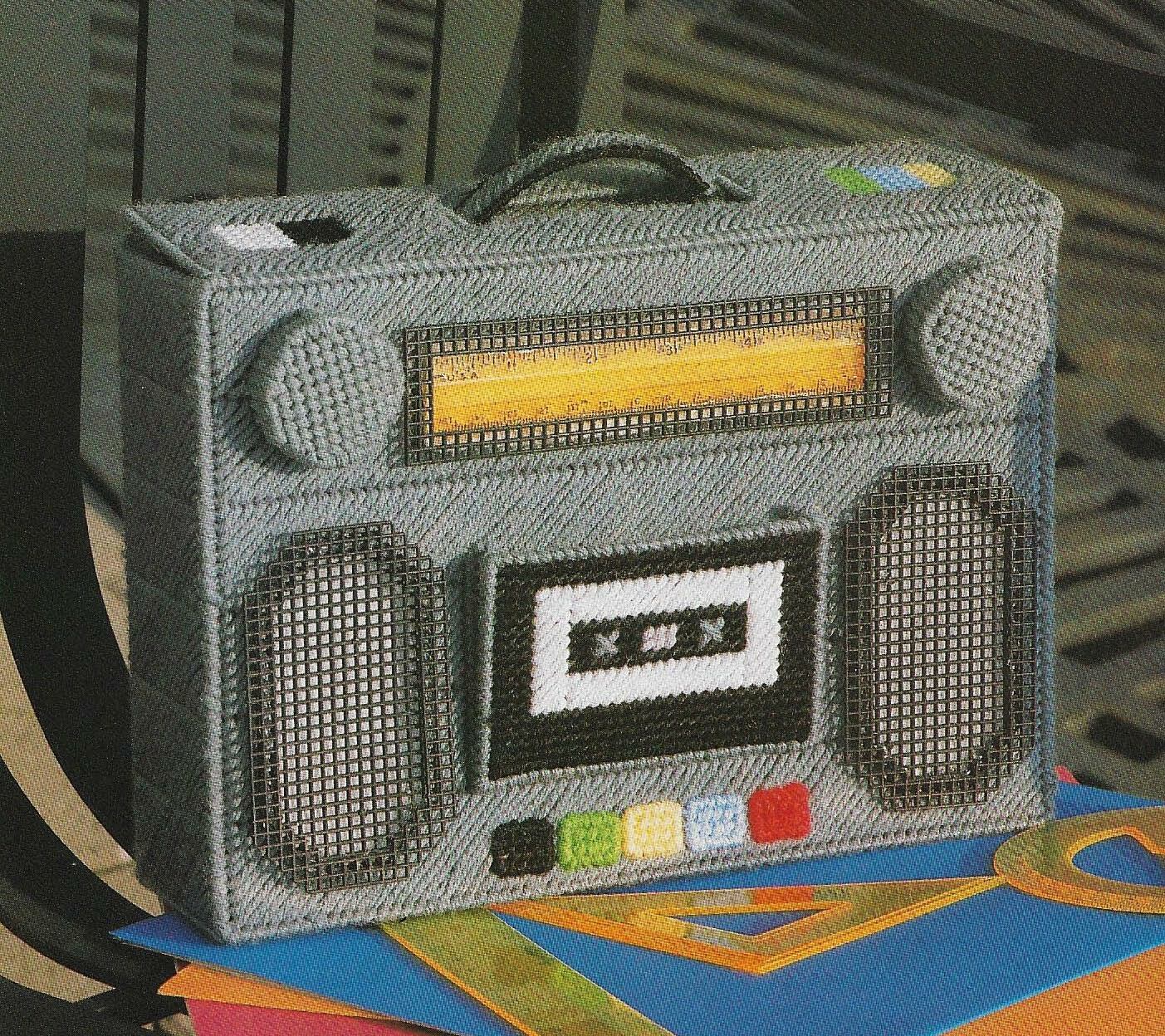 JAM BOX TOTE BOOMBOX RADIO STORAGE BOX PLASTIC CANVAS PATTERN ...