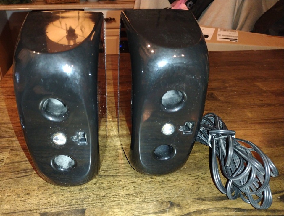 Klipsch CS-700 L/R Satellite Speakers w/ ONE CORD | eBay