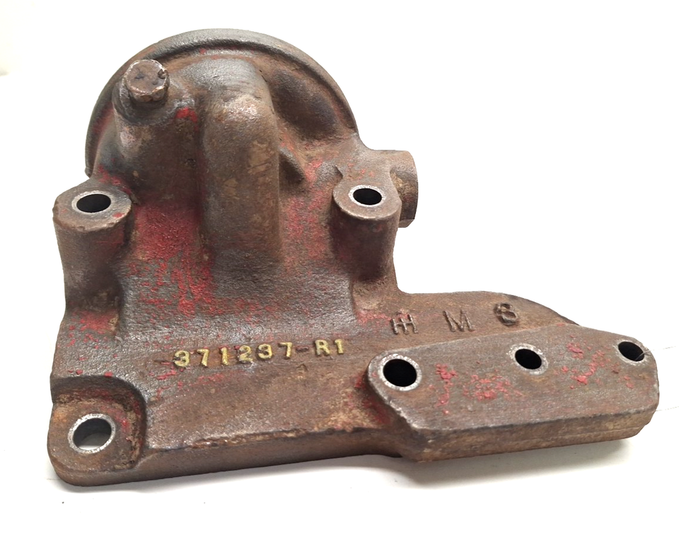 USED OIL FILTER BASE ASSEMBLY FOR FARMALL 460 TRACTORS 371237R11 | eBay