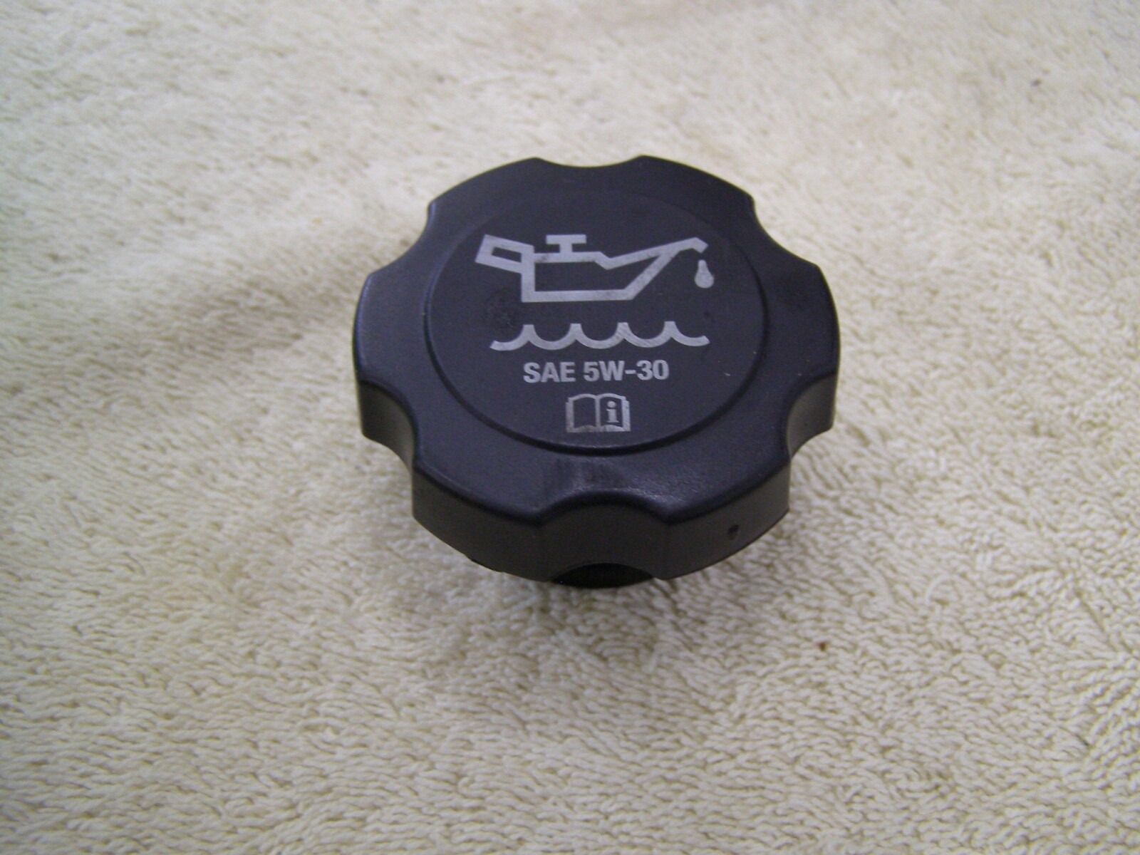 OEM 2006 Chevy Colorado 5 Cylinder Vortec 3500 Oil Filler Cap | eBay