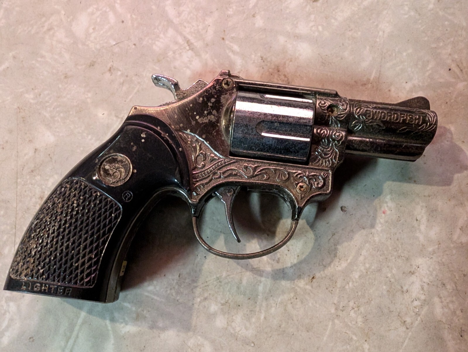 Vintage Swordfish Gun Revolver Lighter | WZ - 020- 9 | eBay