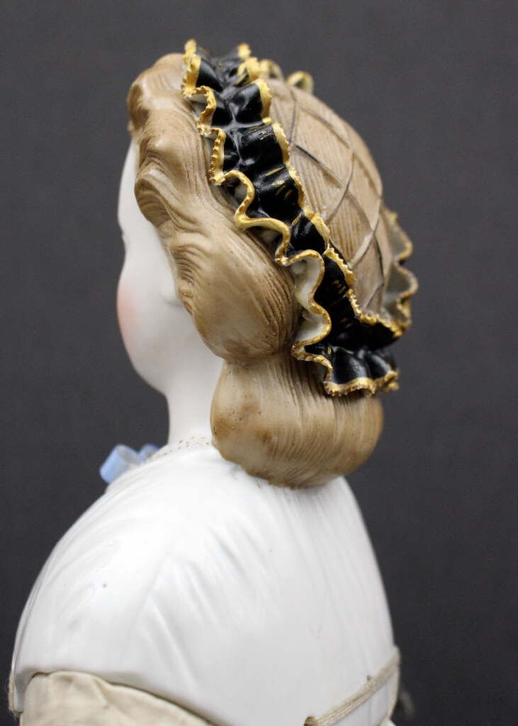 ANTIQUE GERMAN PARIAN DOLL with FANCY HAIRDO & SNOOD by C.F. KLING | eBay