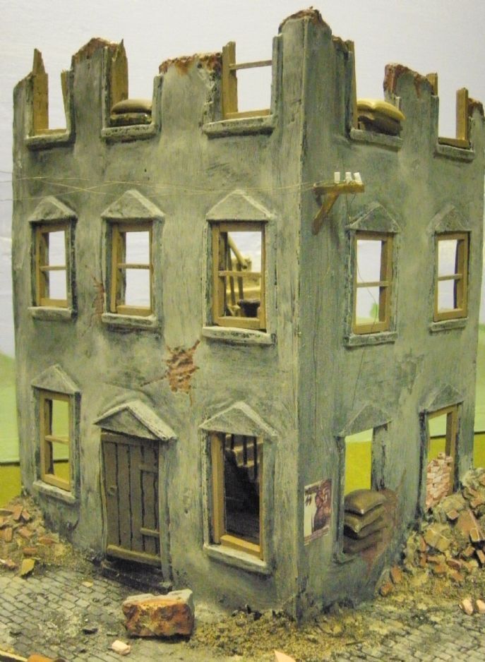 1/35 Scale WW2 Ruined Corner House Model - Military model kit diorama ...