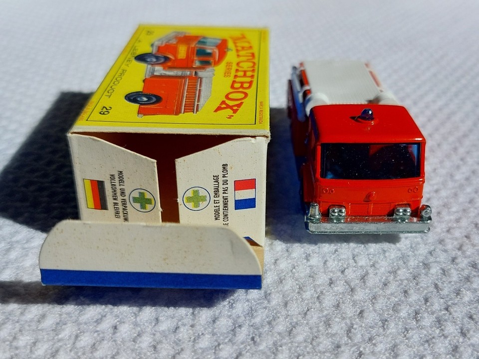 MINT Vintage 1966 Matchbox by Lesney No.29 Fire Pumper Truck in ...