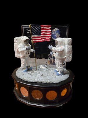Danbury Mint BUZZ ALDRIN & NEIL ARMSTRONG Lunar Display And Coin ...