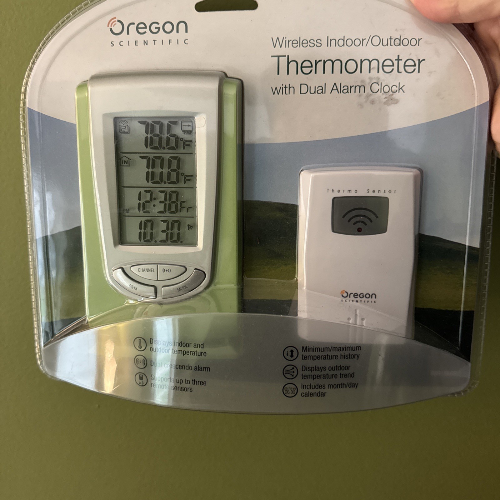 Oregon Scientific Wireless Indoor/Outdoor Thermometer Model RAR188B | eBay