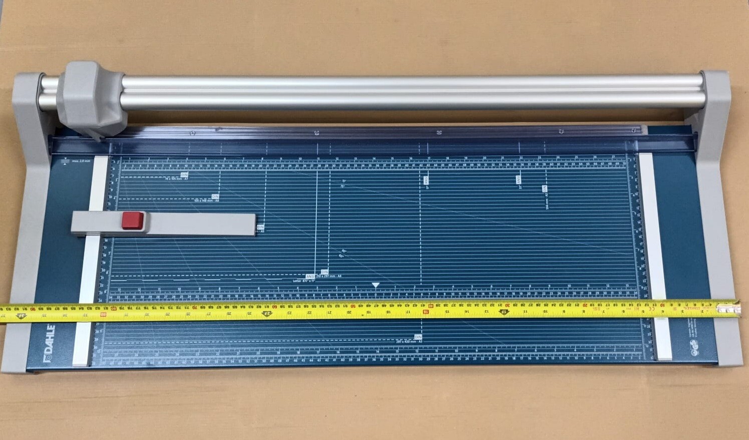 DAHLE 554 Professional Rolling Trimmer A2 DAH00554 NEW - Picture 2 of 3