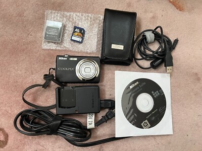 Nikon COOLPIX S220 10MP Digital Camera black, Case, Battery ...