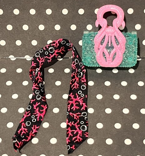 Monster High Doll Accessory Lagoona Blue Scaris City of Frights Purse ...