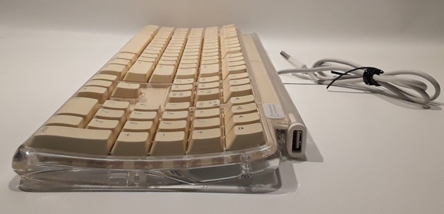 Apple Macintosh M7803 Pro Keyboard - 108 keys - White - Grade C for ...