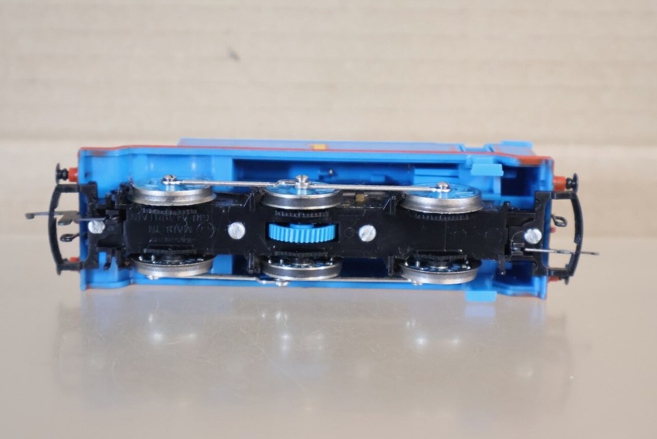 HORNBY R351 THOMAS the TANK ENGINE 0-6-0 TANK LOCOMOTIVE 1 thomas BOXED ...