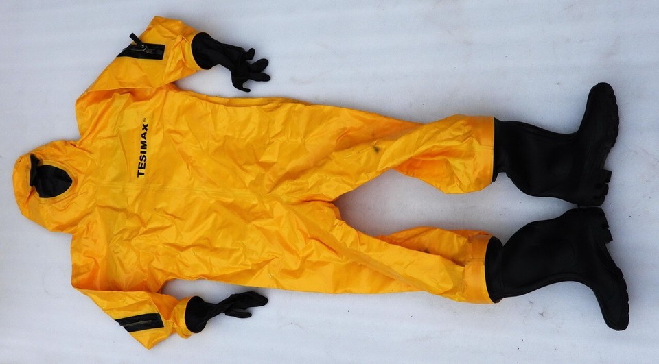 VGC TESIMAX GS3 POLYRAN-L SOLAS APPRVD CHEMICAL PROTECTIVE SAFETY SUIT ...