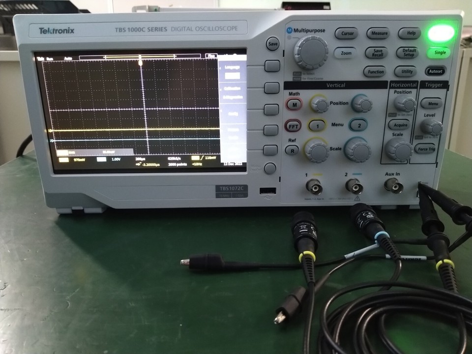 Tektronix TBS 1000C Digital Oscilloscope TBS1072C , TPP0100 probes are ...