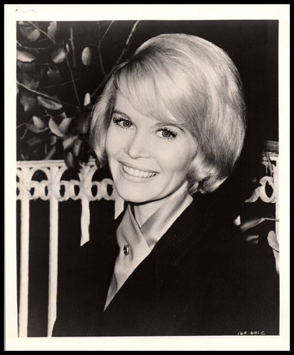 HOLLYWOOD BEAUTY Margo Moore in Wake Me When It's Over (1960) ORIG ...