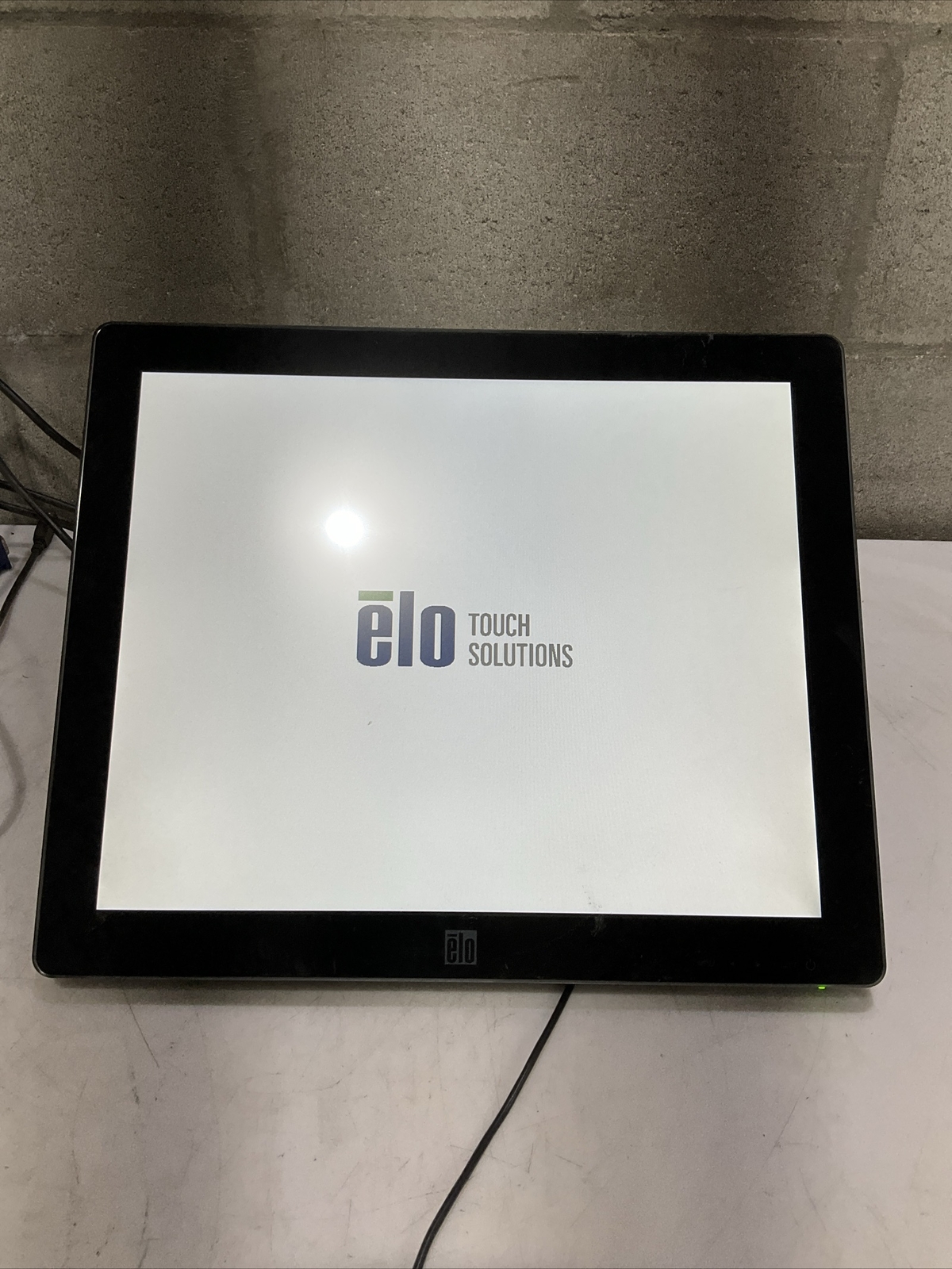 ELO TOUCH SOLUTIONS E785229 LCD TOUCH MONITOR ET1723L-8UWA-1-BL-MT-ZB-G ...