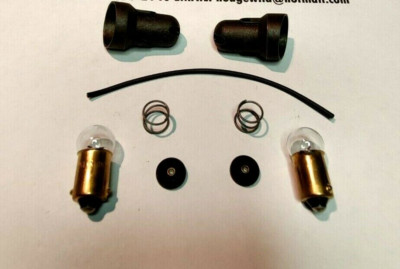 LIONEL 70-2 LAMP HOUSING 395 LIGHT TOWER 2 HOUSING-2 BULB-2 SPRING-2 ...