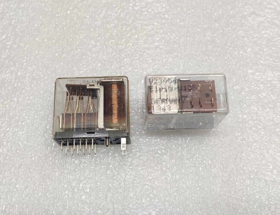 V23054-E1019-W135 SIEMENS 14 PINS CRADLE RELAY V23054 | eBay
