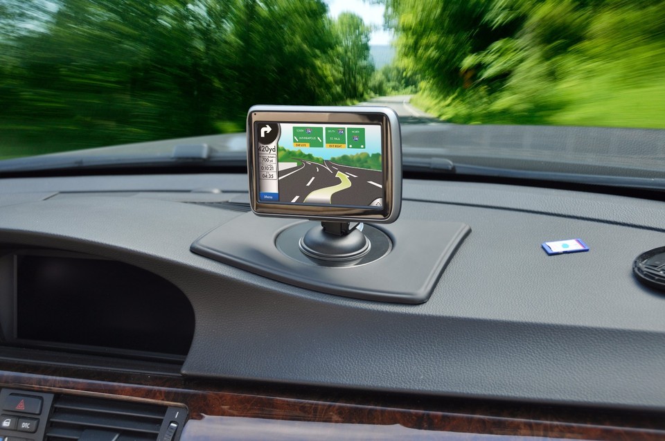 In Car Slim GPS Dashboard Mount Holder SAT Nav Dash Mat For Satnav ...