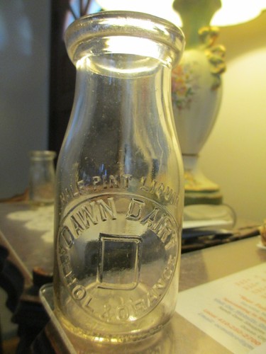 Rare Milk Bottle DAWN DAIRY ATHOL & ORANGE 1944 Half pint WAR Era E44 ...