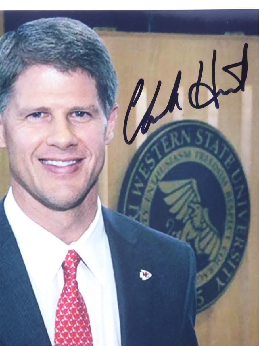 Clark Hunt's Instagram, Twitter & Facebook on IDCrawl