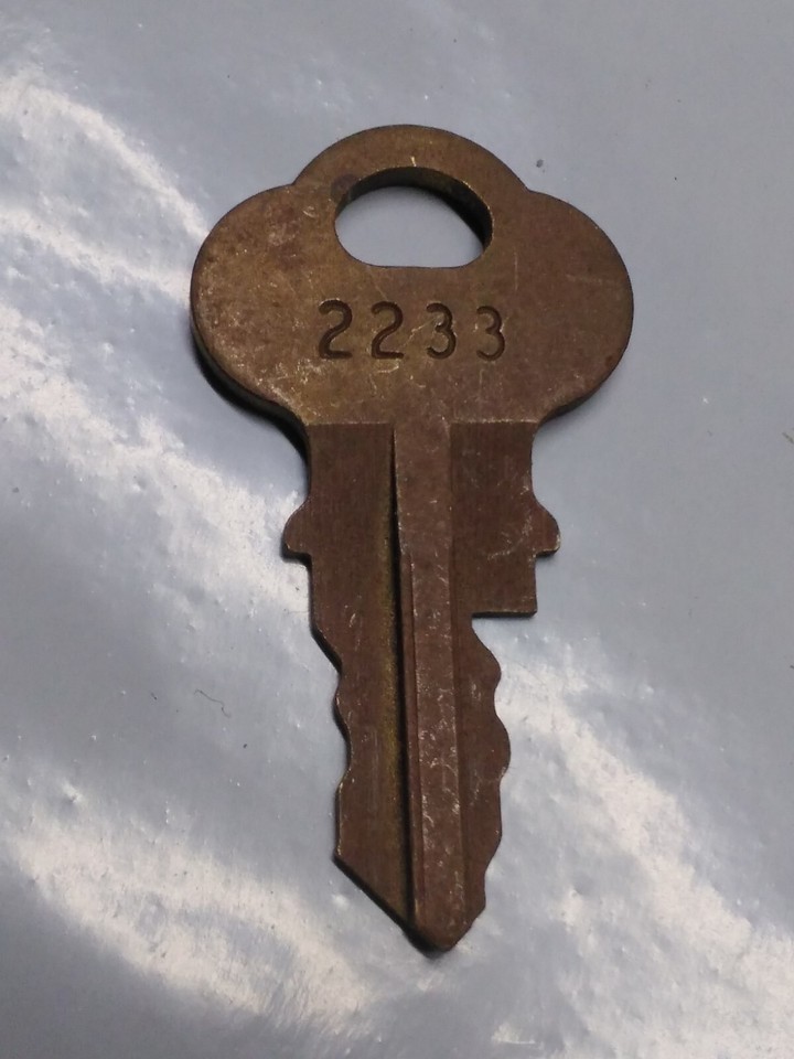 Chicago Lock Brass Key 2233 original for Coin Operated Vending Machines ...