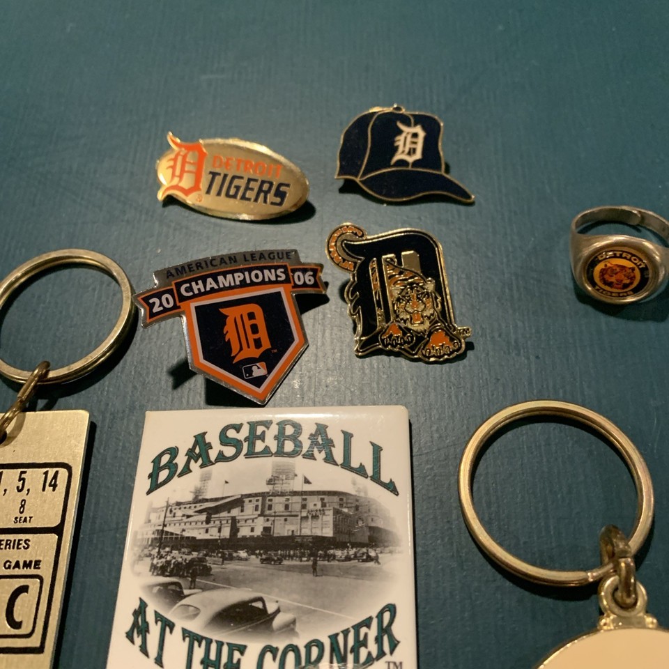 MLB Detroit Tigers Buttons Pins Magnets Lot Baseball Vintage | eBay