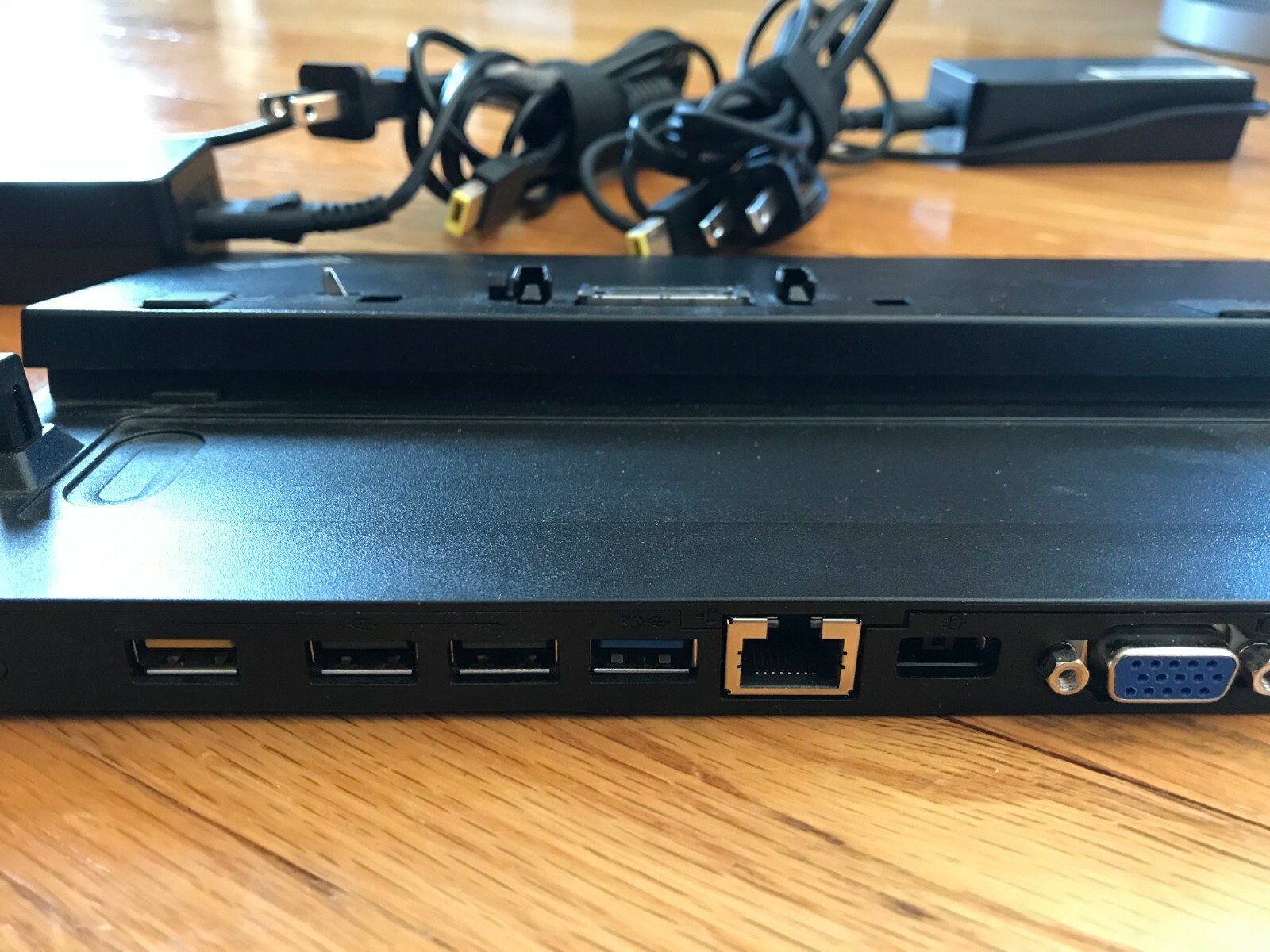 Lenovo ThinkPad 40A0 Basic Docking Station with 2 power supplies! | eBay
