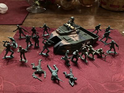 Toy Army Tank & 21 Army Men | eBay